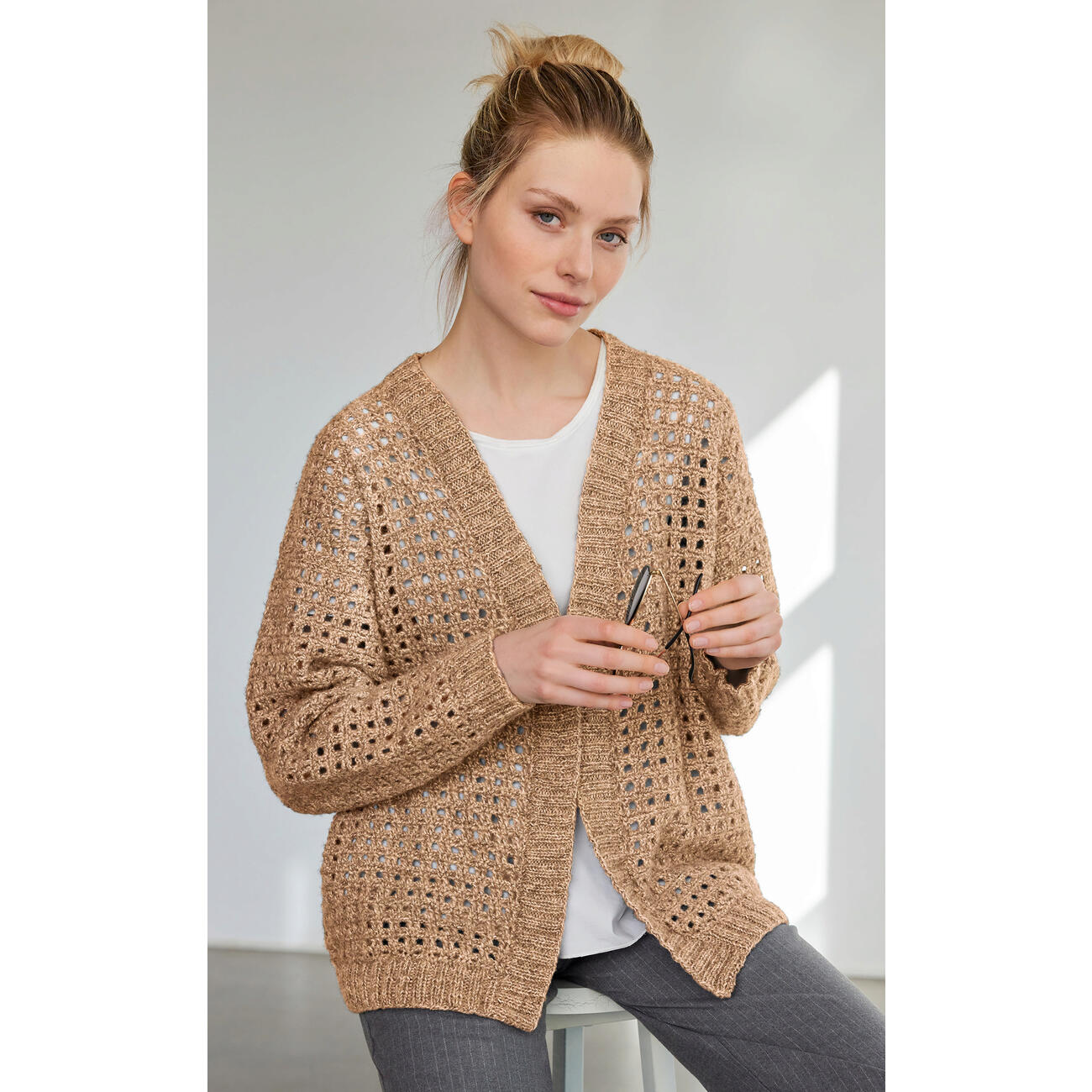 Anleitung 422/4, Jacke aus Wool-Cotton von Junghans-Wolle, 1 versch. Farben